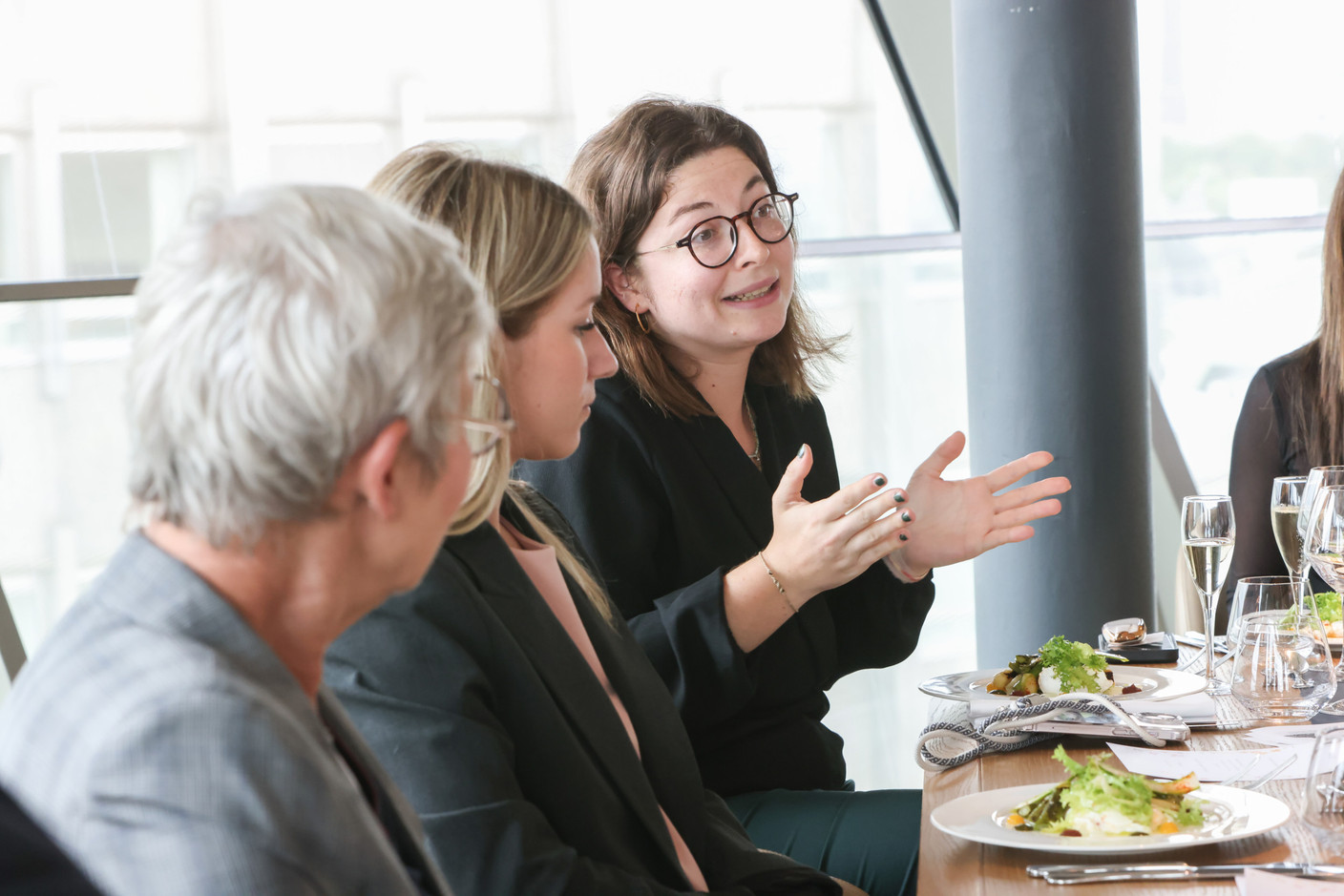 HR professionals meet for networking lunch at SixSeven | Delano News