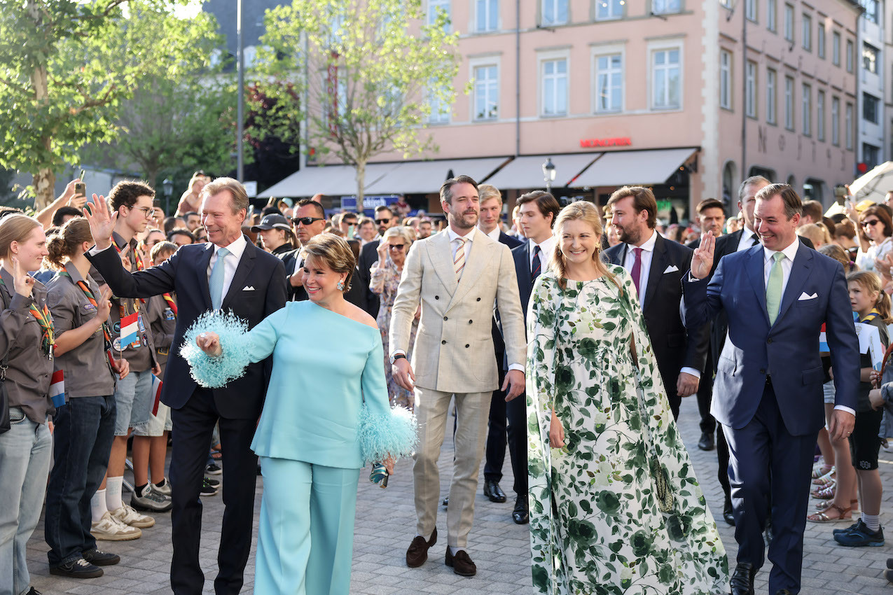 25 years of reign, a big star and a huge cake: in photos | Paperjam ...