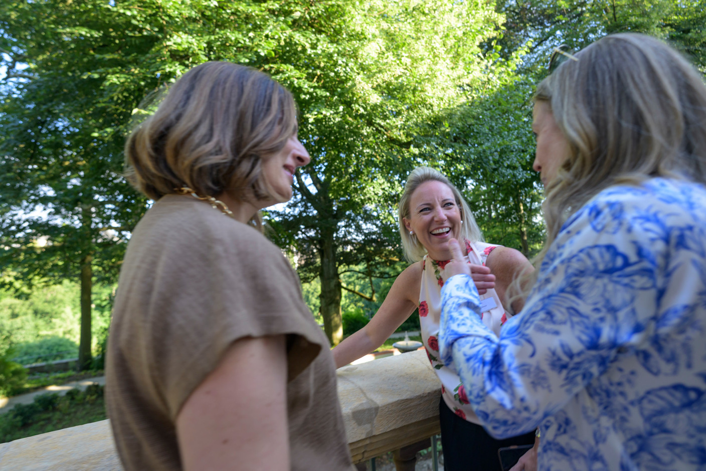 À la Villa Pétrusse, Purple Table organise une garden party d’été ...