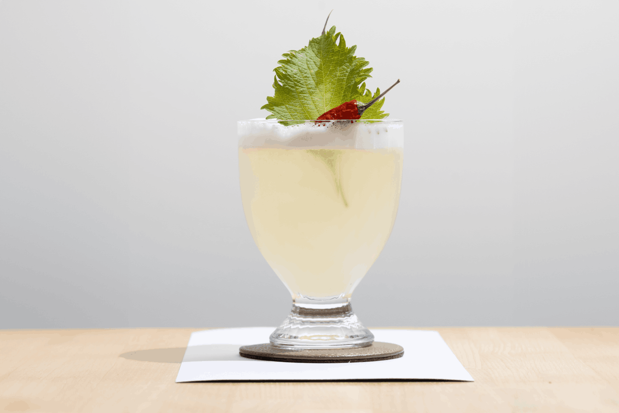 A Shiso Delicioso cocktail to accompany red mullet miso | Paperjam ...