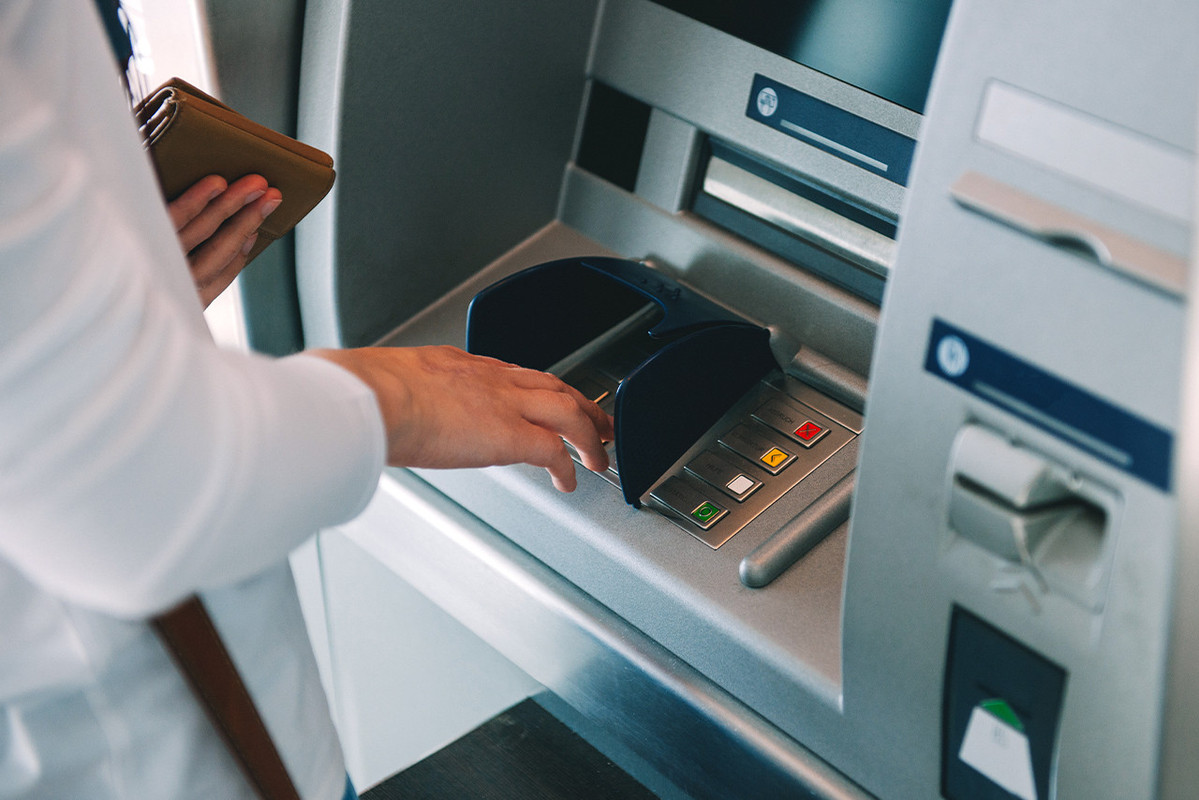 Bancomat, le futur réseau de guichets automatiques bancaires | Paperjam ...