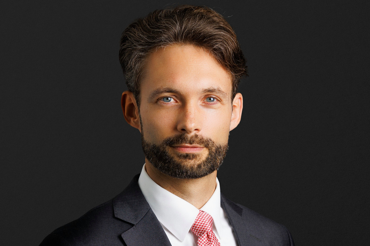 Bart Denys joins Simmons & Simmons Luxembourg as counsel | Paperjam ...