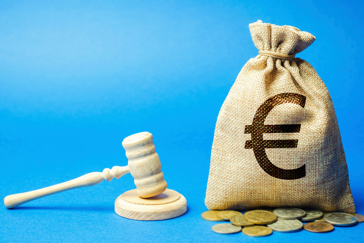 CAA fines Onelife €580,000 for failures in AML-CFT systems | Paperjam ...