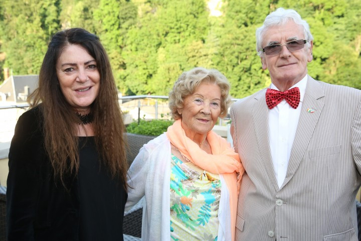 Beads, bubbles and all that Jazz! | Delano News