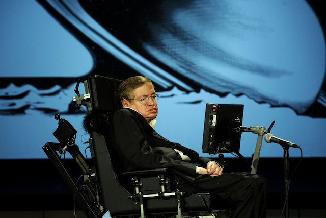 Stephen Hawking’s wheelchair sold at auction | Paperjam English News