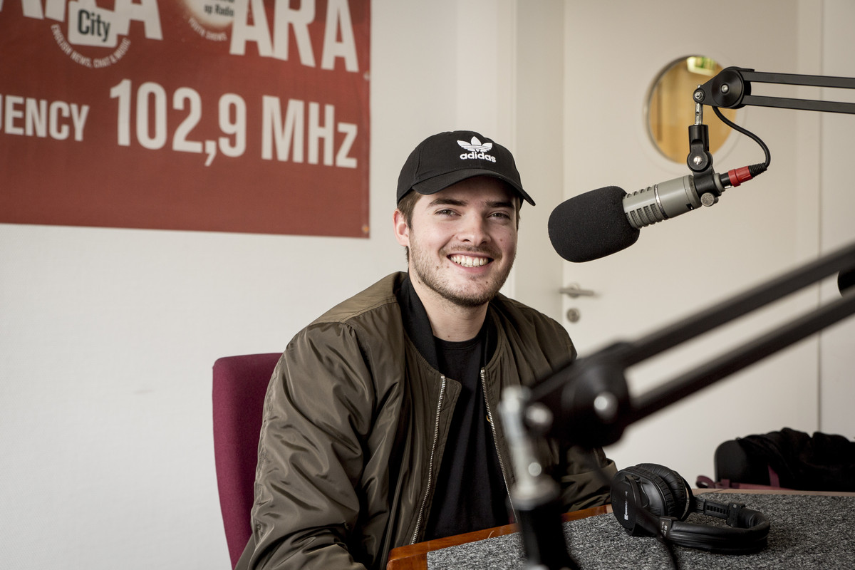 Tune in to the Elliot Darby Show | Delano News