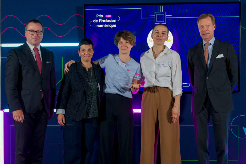 GoldenMe: des tutoriels vidéo pour briser la fracture numérique ...