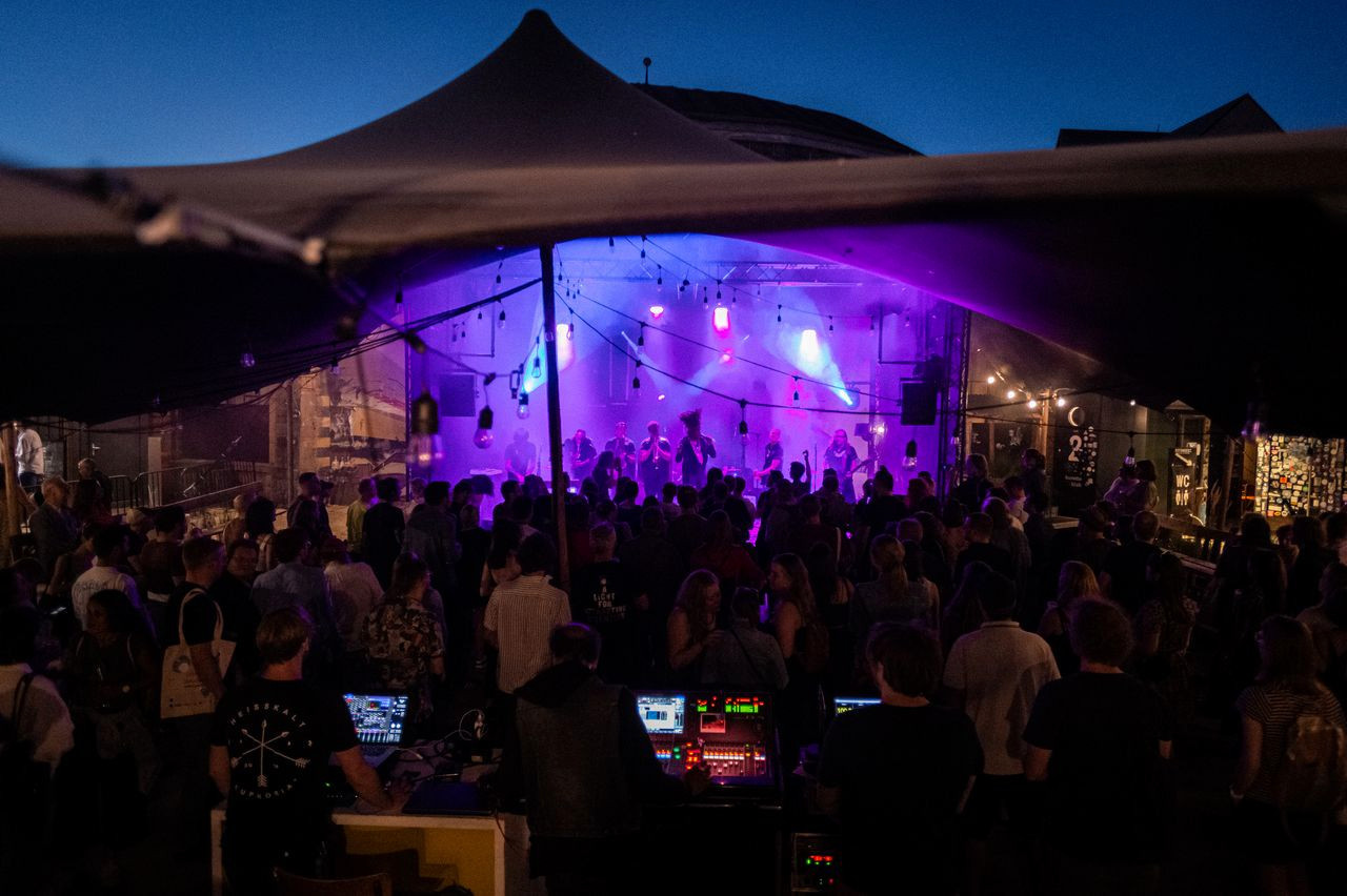 Le retour de l’été aux Rotondes: quatre semaines signées Congés Annulés ...