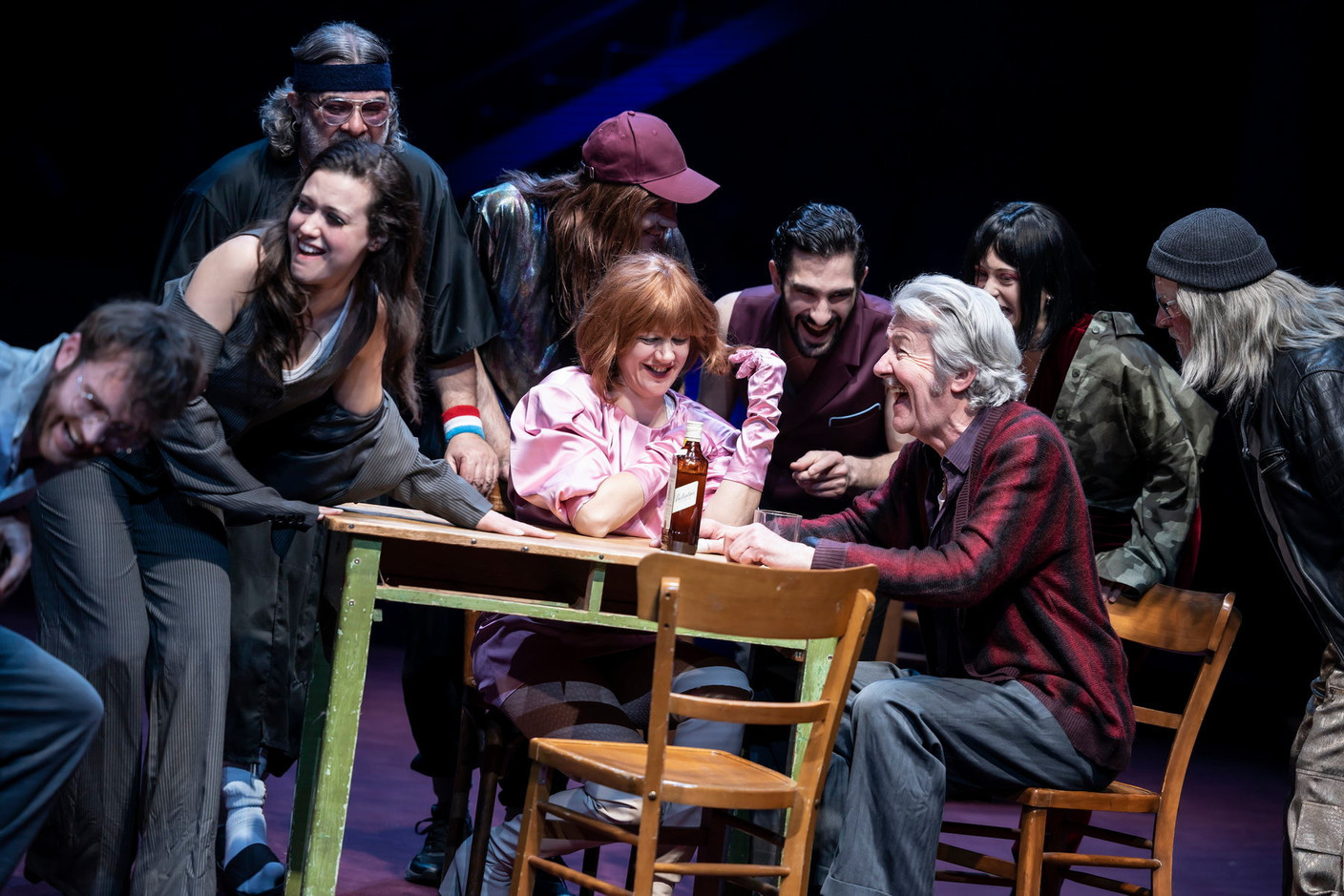 Les passionnés de théâtre et d'antiquités trouveront leur bonheur ...