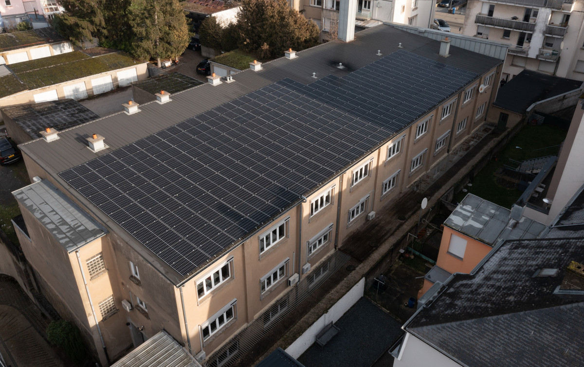 Maison Moderne installs solar panels on rooftop | Delano News