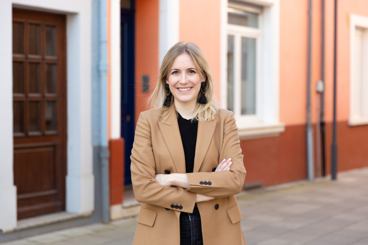 Meet Raiffeisen’s happiness officer, Fanny Schlesser | Paperjam English ...