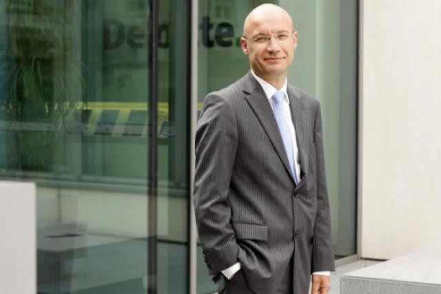 Deloitte: Yves Francis reste aux commandes | Paperjam News