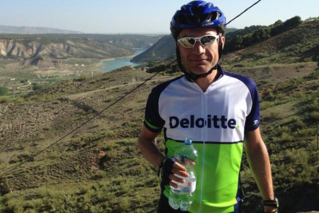 Yves Francis: «Pas accro de mon iPhone» | Paperjam News