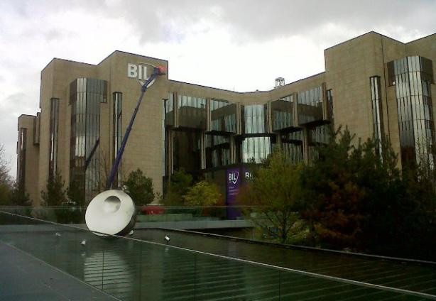 Newly independent bank gets boost | Delano News