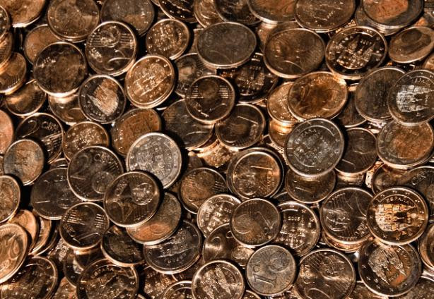 Two dour indices | Delano News