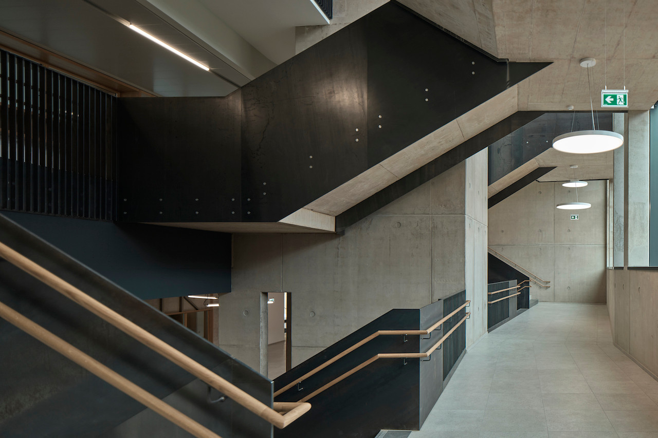 Le nouveau centre scolaire et sportif à Brouch est en service ...