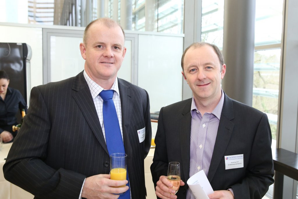 “I’m pro-European!” says Farage | Delano News