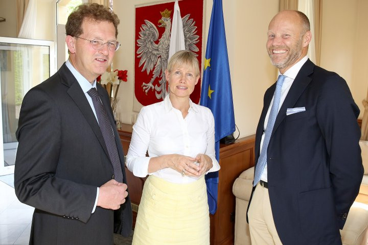 Ambassadors say äddi | Paperjam English News