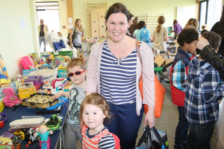 Telstar jumble pays off | Delano News