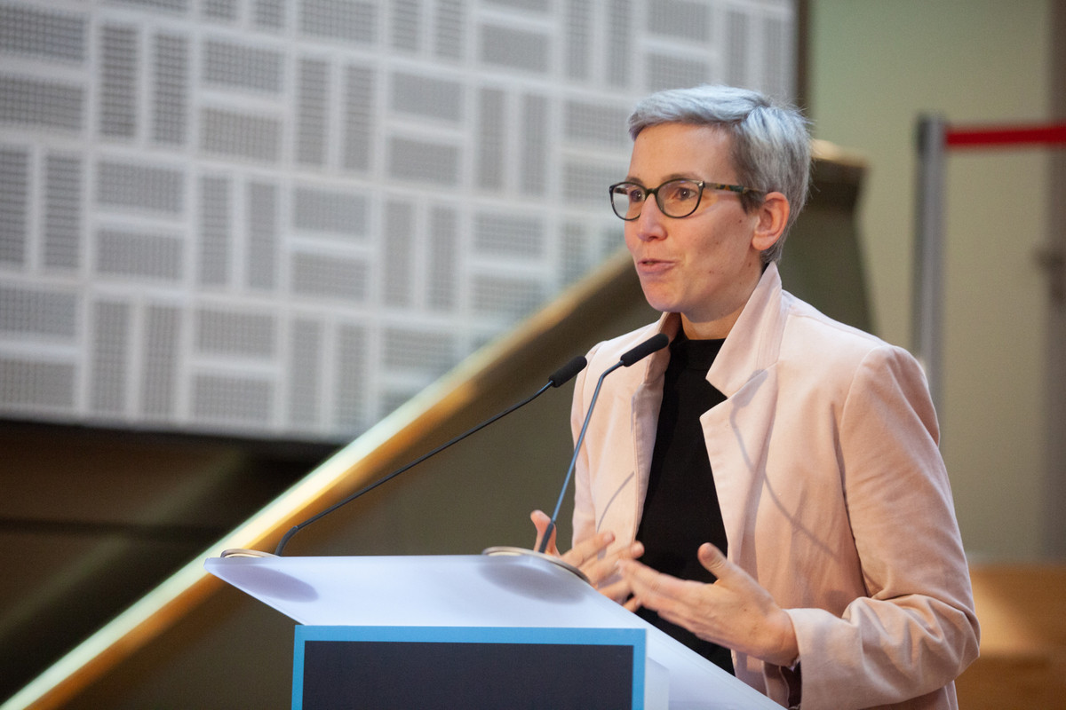 Sam Tanson positive au Covid-19 | Paperjam News