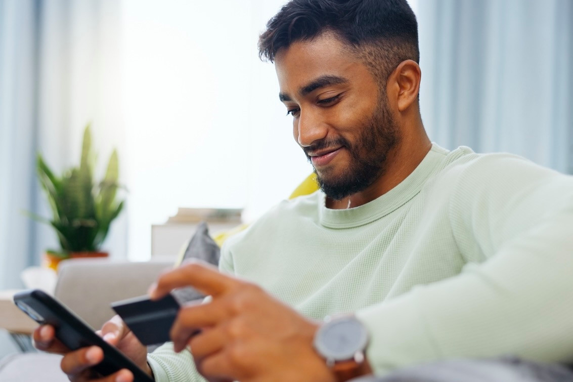 Shopping fanatics: Visa, Mastercard and Amazon take care of everything ...