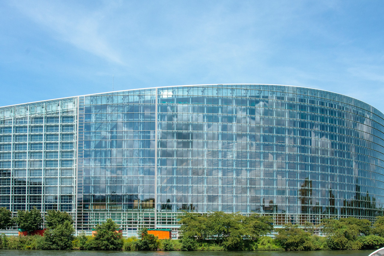 Ursula von der Leyen face aux eurodéputés | Paperjam News