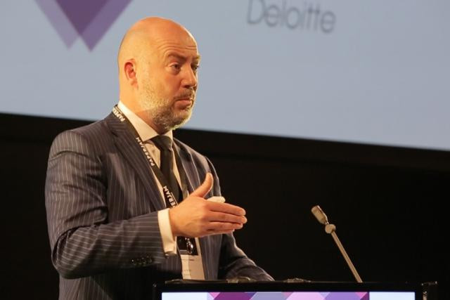 Lou Kiesch: «Ne pas oublier le service» | Paperjam News