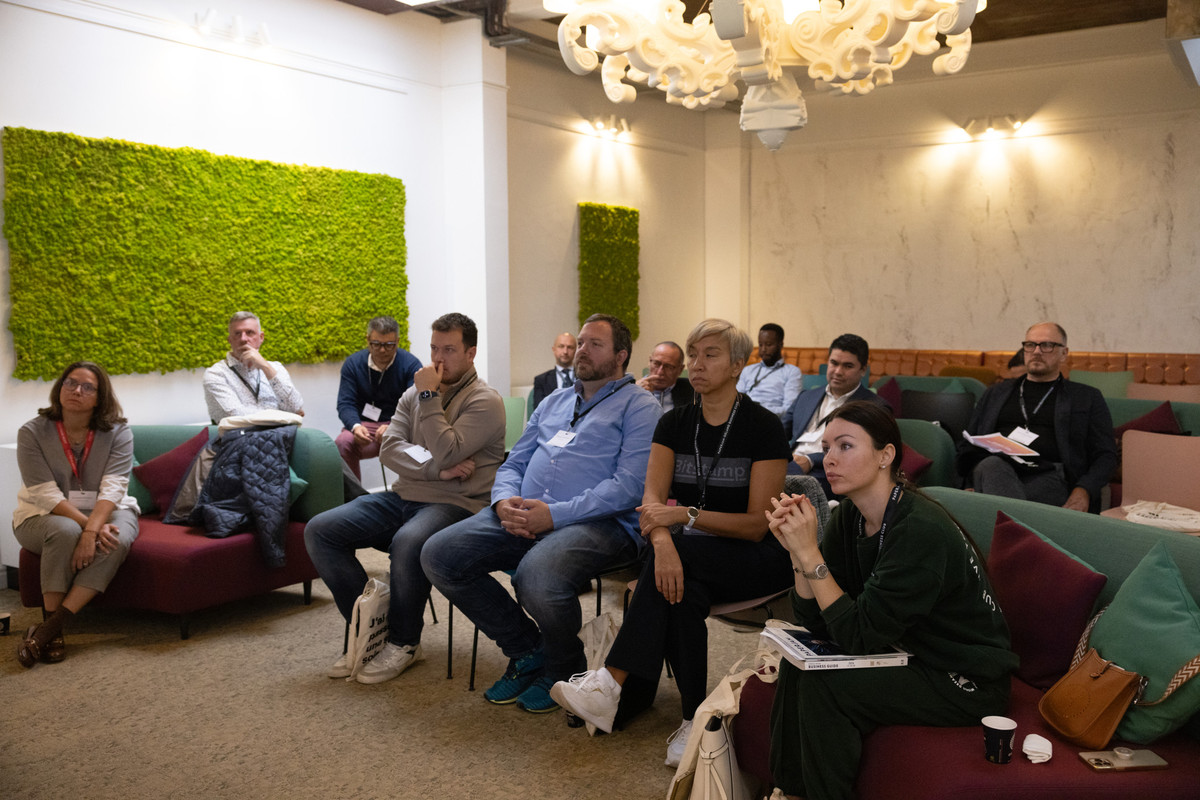 Welcome aboard! Paperjam Club hosts breakfast for new members ...