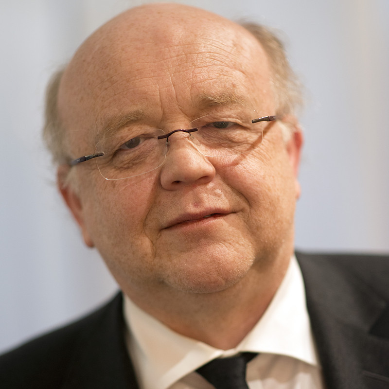 Gaston Reinesch | Paperjam Bible | Paperjam Bible