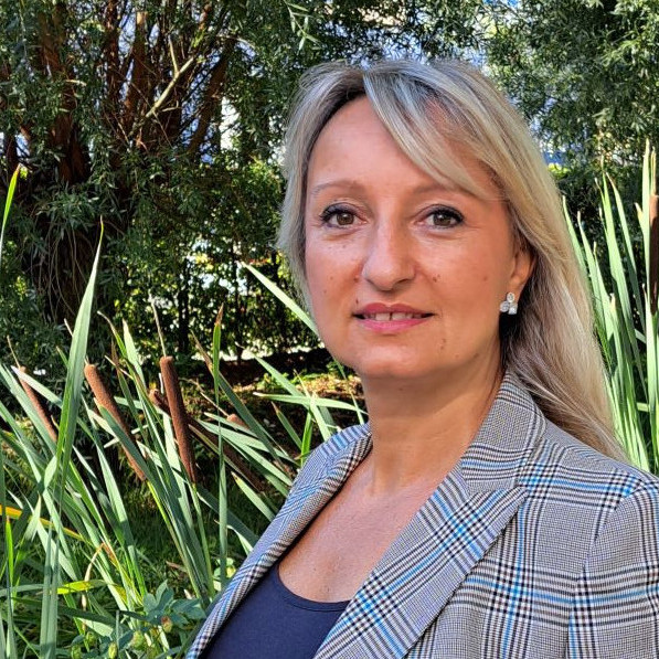 Danielle Comodi | Paperjam Bible | Paperjam Bible