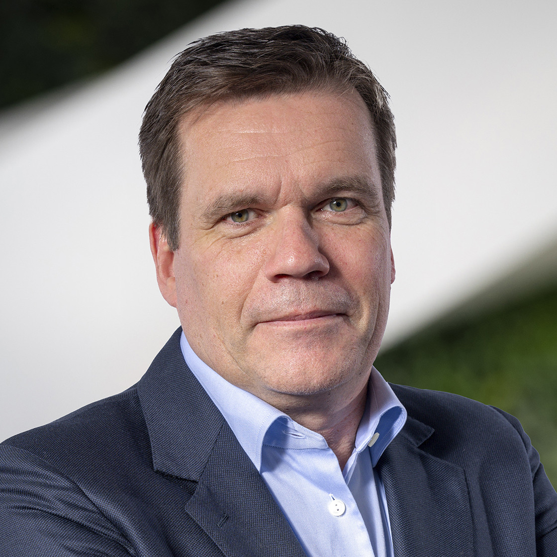 Claude Strasser | Paperjam Bible | Paperjam Bible