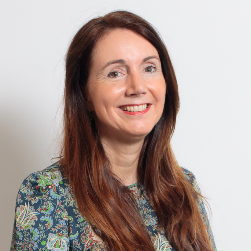 Isabelle Delas | Paperjam Bible | Paperjam Bible